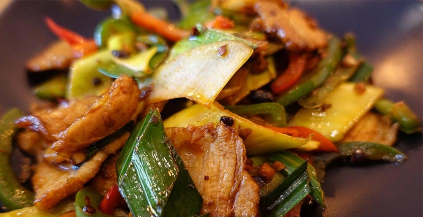 Porc cuit deux fois - recette proposée par Amélie Hok version rapide ...